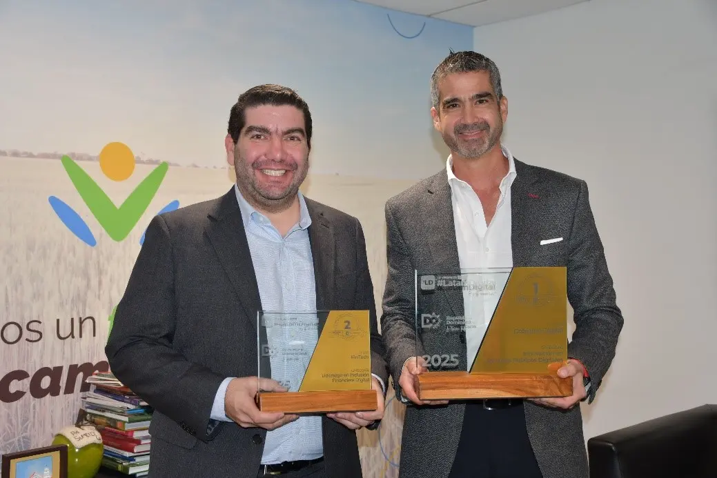 Banco Agrario recibe doble reconocimiento en los Premios Interlat 2025 por su liderazgo en ...